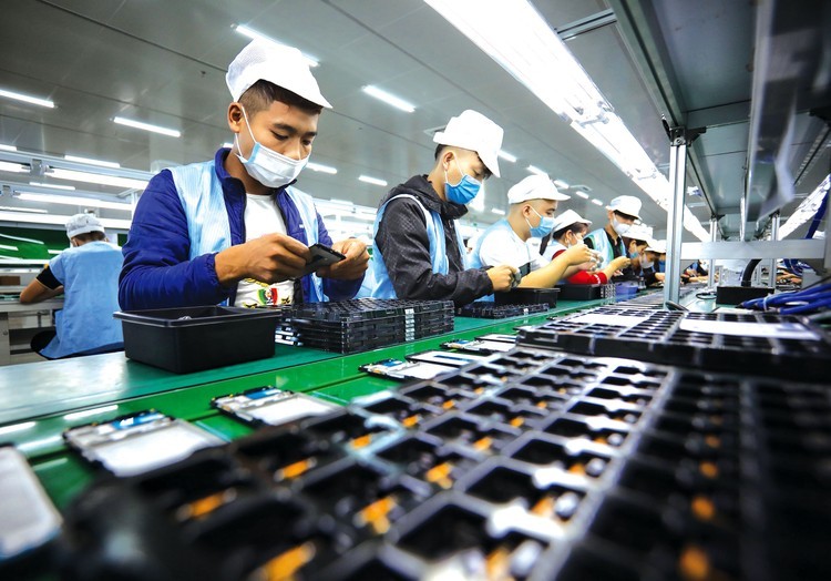 The Pros of moving manufacturing from China to Vietnam | Eili Industrial